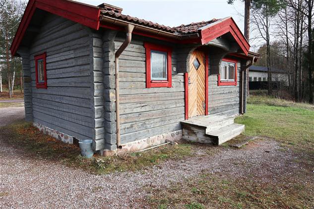 Enålundstuga | Enåbadet – Rättvik | First Camp