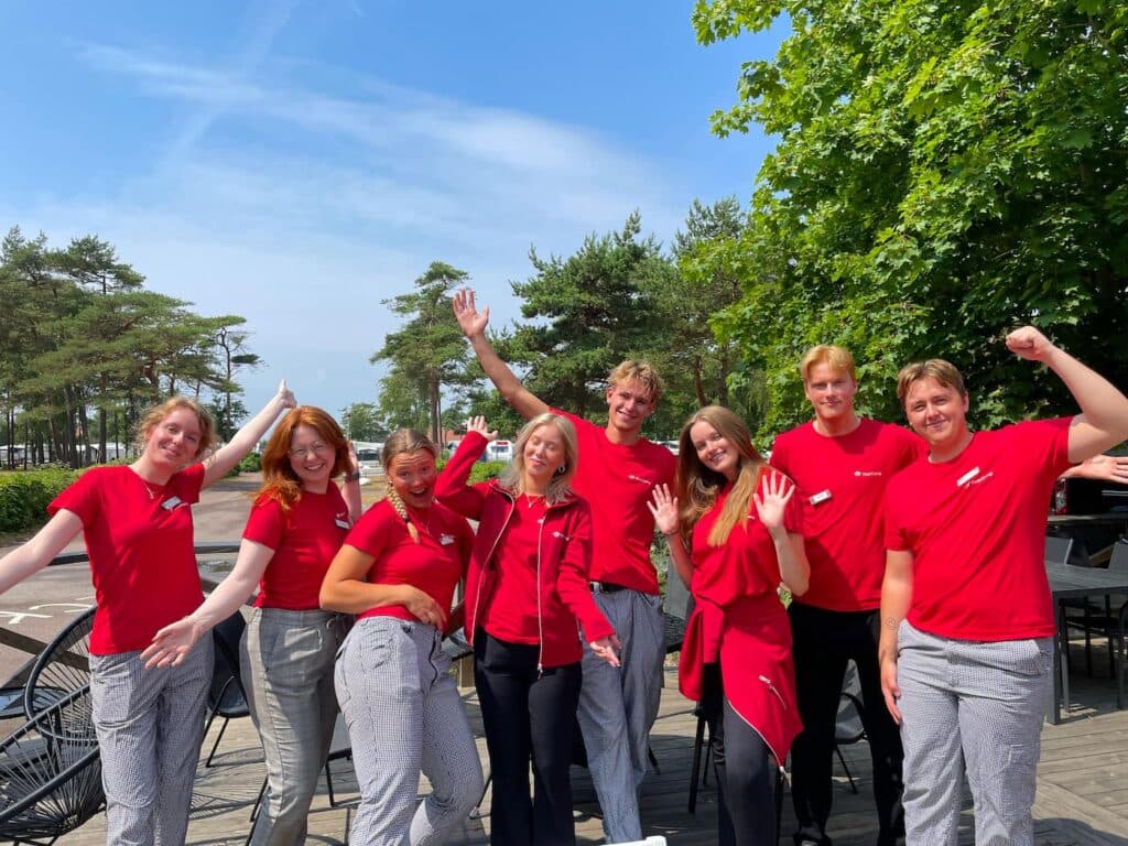 Lediga jobb | First Camp